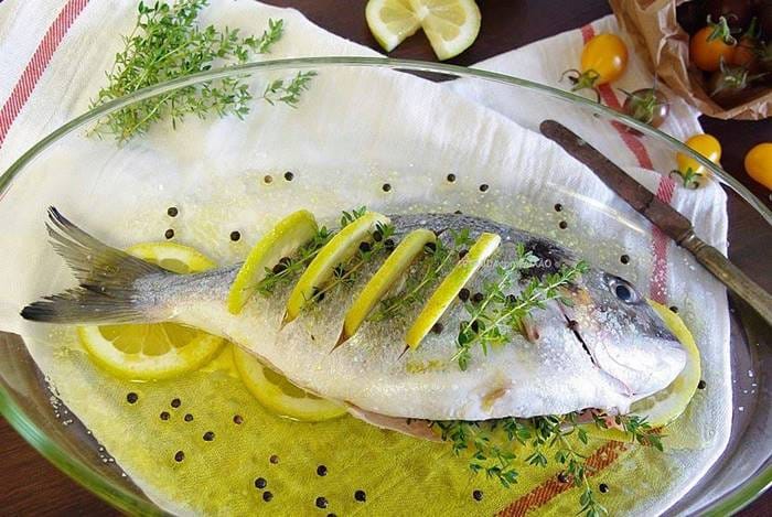 Dourada do Atlântico Assada com Tomilho-Limão - Receitas Para Todos os ...