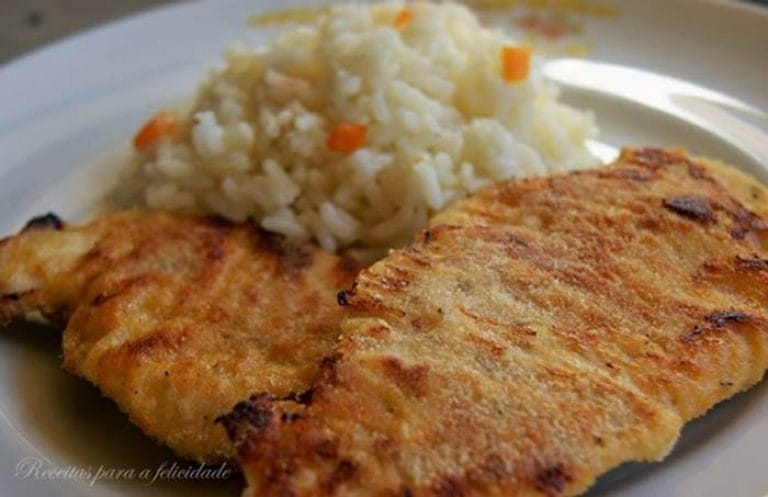Panados de Frango no Forno com Arroz de Cenoura - Receitas Para Todos ...